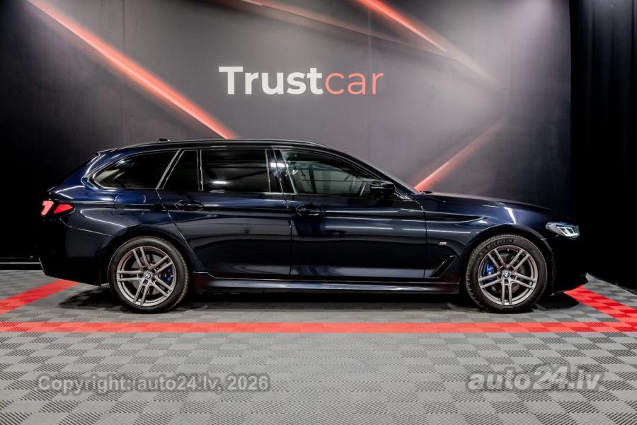 Black BMW 5 Series 2021 in Parnu, with an engine capacity of 2.00 L and mileage of 198 thousand km for 24400 €, photo 8 on AUTOMOTO.COM.LV