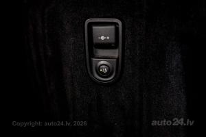 Black BMW 5 Series 2021 in Parnu, with an engine capacity of 2.00 L and mileage of 198 thousand km for 24400 €, photo 22 on AUTOMOTO.COM.LV