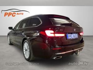 Melns BMW 5 Series 2021 Tallina, ar dzinēja tilpumu 2.00 L un nobraukumu 120 tūkst. km par 28500 €, foto 6 vietnē AUTOMOTO.COM.LV