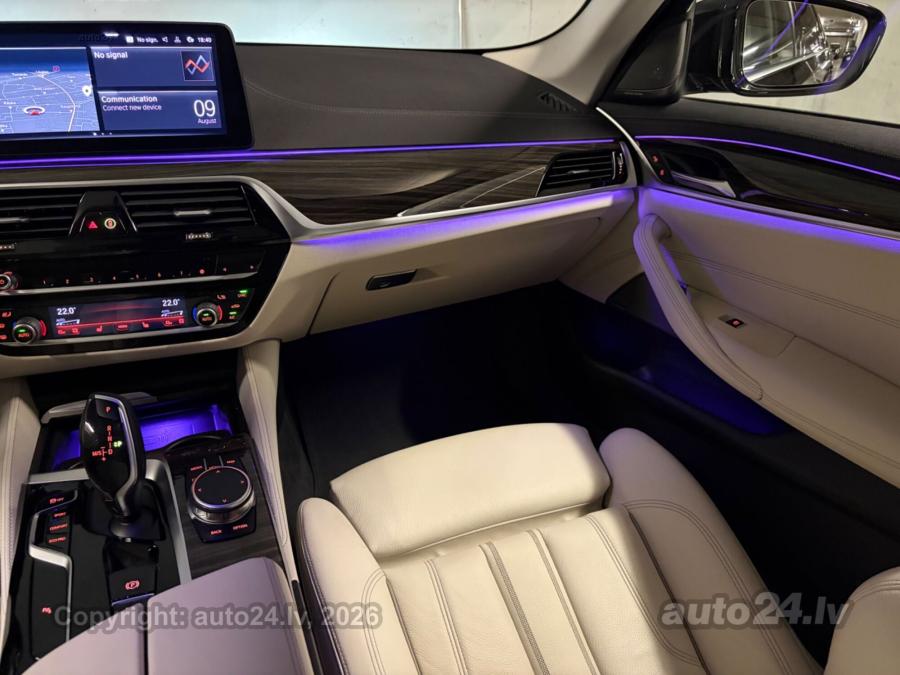 Melns BMW 5 Series 2021 Tallina, ar dzinēja tilpumu 2.00 L un nobraukumu 120 tūkst. km par 28500 €, foto 9 vietnē AUTOMOTO.COM.LV