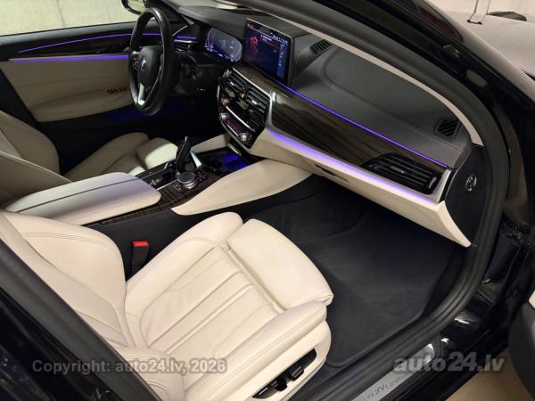 Black BMW 5 Series 2021 in Tallinn, with an engine capacity of 2.00 L and mileage of 120 thousand km for 28500 €, photo 9 on AUTOMOTO.COM.LV