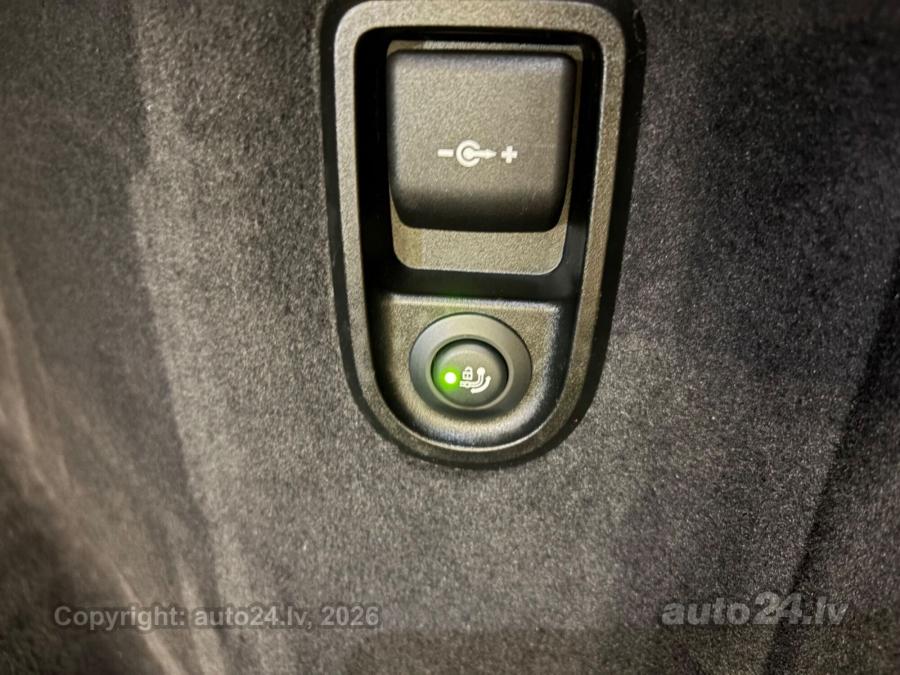 Melns BMW 5 Series 2021 Tallina, ar dzinēja tilpumu 2.00 L un nobraukumu 120 tūkst. km par 28500 €, foto 16 vietnē AUTOMOTO.COM.LV