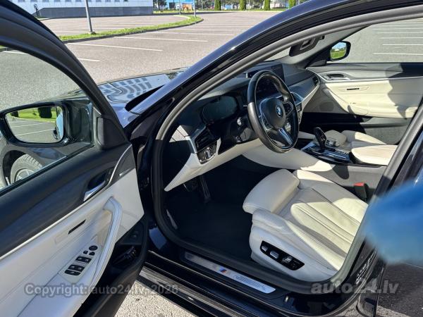 Melns BMW 5 Series 2021 Tartu, ar dzinēja tilpumu 3.00 L un nobraukumu 119 tūkst. km par 40852 €, foto 9 vietnē AUTOMOTO.COM.LV