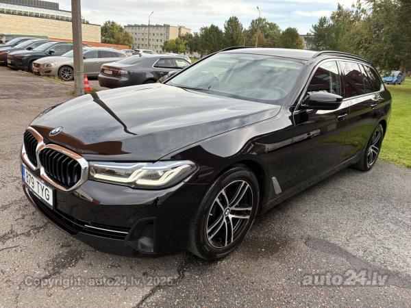 Melns BMW 5 Series 2021 Tallina, ar dzinēja tilpumu 2.00 L un nobraukumu 142 tūkst. km par 31900 €, foto  vietnē AUTOMOTO.COM.LV