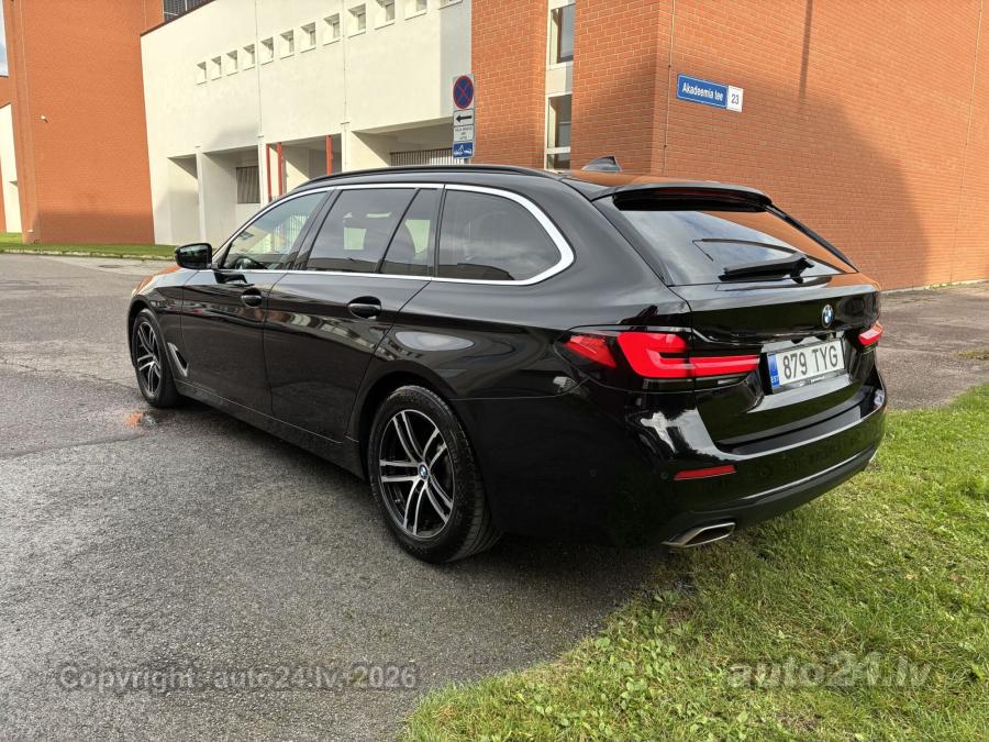 Melns BMW 5 Series 2021 Tallina, ar dzinēja tilpumu 2.00 L un nobraukumu 142 tūkst. km par 31900 €, foto 7 vietnē AUTOMOTO.COM.LV