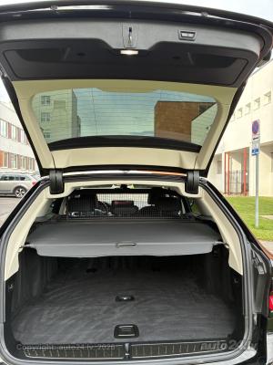 Melns BMW 5 Series 2021 Tallina, ar dzinēja tilpumu 2.00 L un nobraukumu 142 tūkst. km par 31900 €, foto 12 vietnē AUTOMOTO.COM.LV