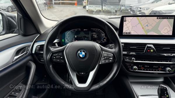 Black BMW 5 Series 2022 in Tallinn, with an engine capacity of 2.00 L and mileage of 158 thousand km for 27000 €, photo 11 on AUTOMOTO.COM.LV
