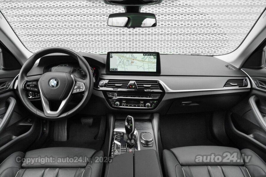 Melns BMW 5 Series 2022 Rīga, ar dzinēja tilpumu 2.00 L un nobraukumu 93 tūkst. km par 31000 €, foto 6 vietnē AUTOMOTO.COM.LV