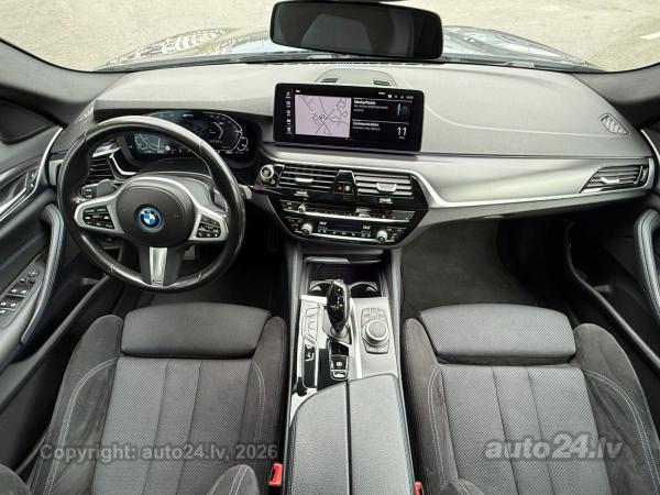 Melns BMW 5 Series 2022 Tallina, ar dzinēja tilpumu 2.00 L un nobraukumu 160 tūkst. km par 33990 €, foto 8 vietnē AUTOMOTO.COM.LV