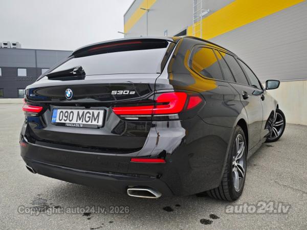 Melns BMW 5 Series 2022 Tallina, ar dzinēja tilpumu 2.00 L un nobraukumu 107 tūkst. km par 31500 €, foto 3 vietnē AUTOMOTO.COM.LV