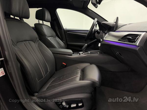 Melns BMW 5 Series 2022 Pērnava, ar dzinēja tilpumu 2.00 L un nobraukumu 192 tūkst. km par 29900 €, foto 5 vietnē AUTOMOTO.COM.LV
