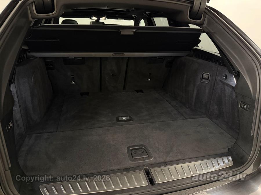 Melns BMW 5 Series 2022 Pērnava, ar dzinēja tilpumu 2.00 L un nobraukumu 192 tūkst. km par 29900 €, foto 23 vietnē AUTOMOTO.COM.LV
