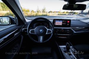 Black BMW 5 Series 2022 in Tallinn, with an engine capacity of 2.00 L and mileage of 139 thousand km for 29990 €, photo 8 on AUTOMOTO.COM.LV