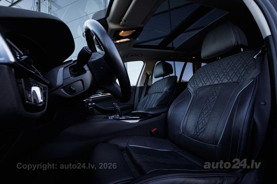 Black BMW 5 Series 2022 in Tallinn, with an engine capacity of 2.00 L and mileage of 139 thousand km for 29990 €, photo 9 on AUTOMOTO.COM.LV