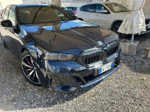 Melns BMW 5 Series 2024 Tallina, ar dzinēja tilpumu 3.00 L un nobraukumu 75 tūkst. km par 55900 €, foto 5 vietnē AUTOMOTO.COM.LV