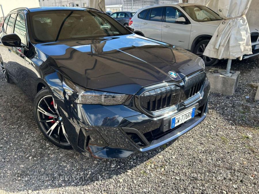 Melns BMW 5 Series 2024 Tallina, ar dzinēja tilpumu 3.00 L un nobraukumu 75 tūkst. km par 55900 €, foto 5 vietnē AUTOMOTO.COM.LV