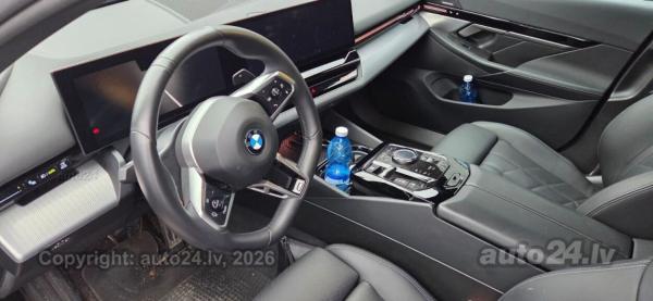 Melns BMW 5 Series 2024 Tallina, ar dzinēja tilpumu 3.00 L un nobraukumu 75 tūkst. km par 55900 €, foto 8 vietnē AUTOMOTO.COM.LV