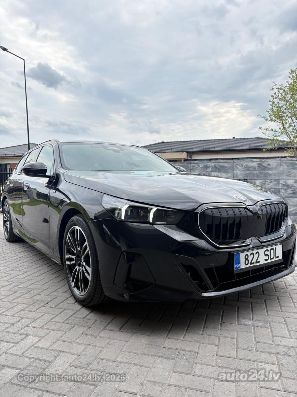 Melns BMW 5 Series 2024 Tartu, ar dzinēja tilpumu 2.00 L un nobraukumu 37 tūkst. km par 54900 €, foto 4 vietnē AUTOMOTO.COM.LV