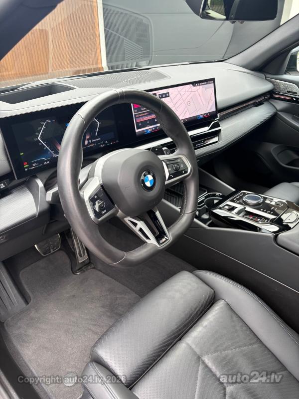 Melns BMW 5 Series 2024 Tartu, ar dzinēja tilpumu 2.00 L un nobraukumu 37 tūkst. km par 54900 €, foto 9 vietnē AUTOMOTO.COM.LV