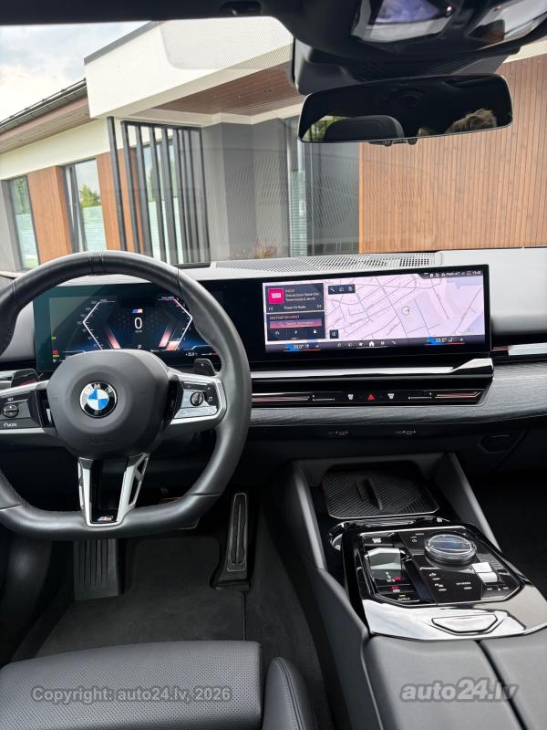 Melns BMW 5 Series 2024 Tartu, ar dzinēja tilpumu 2.00 L un nobraukumu 37 tūkst. km par 54900 €, foto 10 vietnē AUTOMOTO.COM.LV