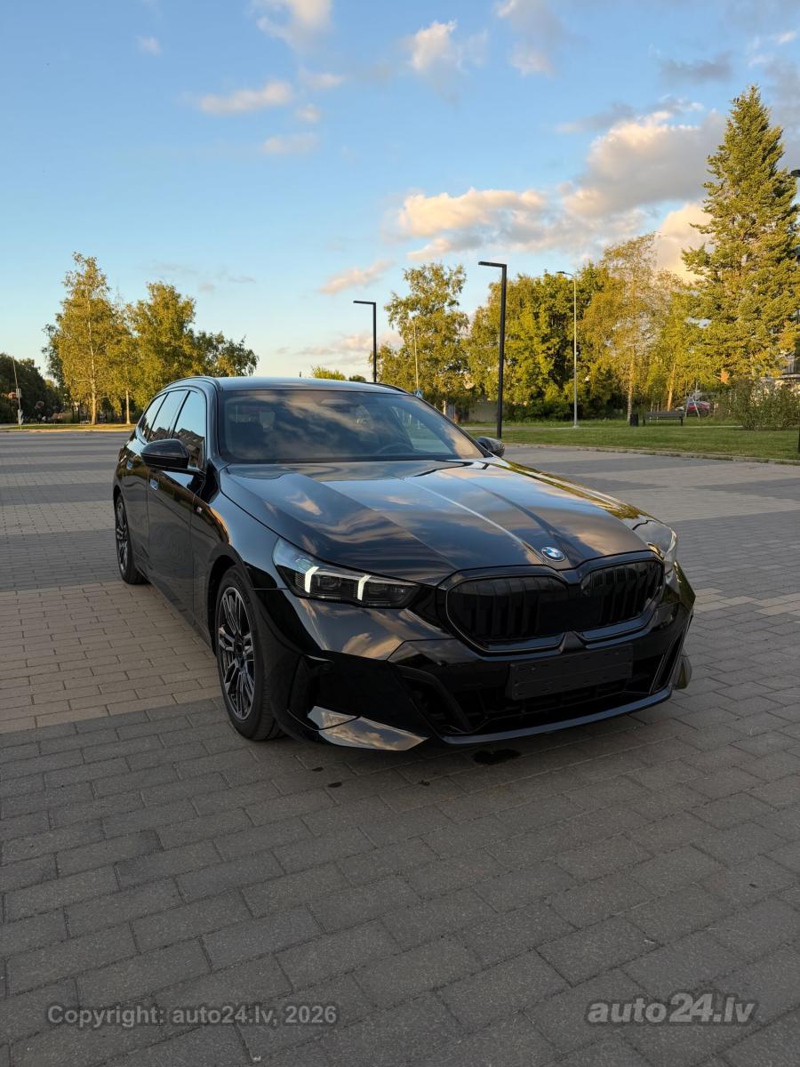 Black BMW 5 Series 2024 in Tallinn, with an engine capacity of 2.00 L and mileage of 65 thousand km for 54500 €, photo 4 on AUTOMOTO.COM.LV