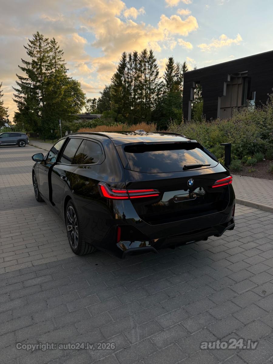 Black BMW 5 Series 2024 in Tallinn, with an engine capacity of 2.00 L and mileage of 65 thousand km for 54500 €, photo 5 on AUTOMOTO.COM.LV