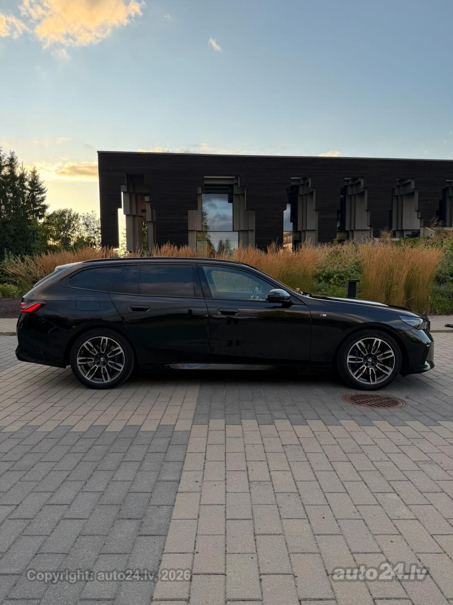 Black BMW 5 Series 2024 in Tallinn, with an engine capacity of 2.00 L and mileage of 65 thousand km for 54500 €, photo 9 on AUTOMOTO.COM.LV