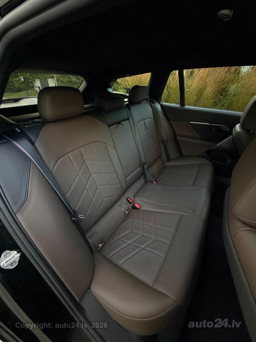 Black BMW 5 Series 2024 in Tallinn, with an engine capacity of 2.00 L and mileage of 65 thousand km for 54500 €, photo 14 on AUTOMOTO.COM.LV