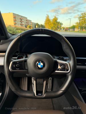 Black BMW 5 Series 2024 in Tallinn, with an engine capacity of 2.00 L and mileage of 65 thousand km for 54500 €, photo 16 on AUTOMOTO.COM.LV