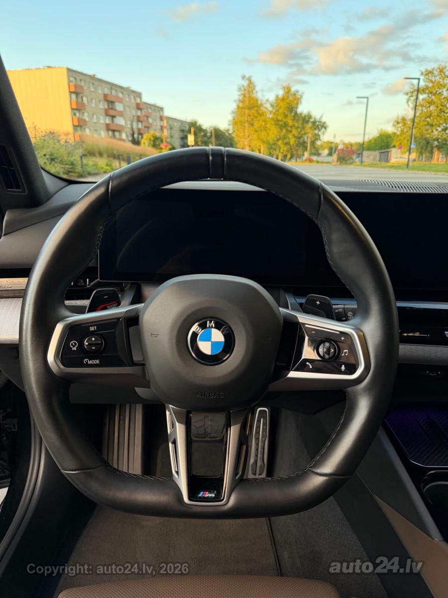 Black BMW 5 Series 2024 in Tallinn, with an engine capacity of 2.00 L and mileage of 65 thousand km for 54500 €, photo 16 on AUTOMOTO.COM.LV