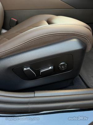 Black BMW 5 Series 2024 in Tallinn, with an engine capacity of 2.00 L and mileage of 65 thousand km for 54500 €, photo 21 on AUTOMOTO.COM.LV