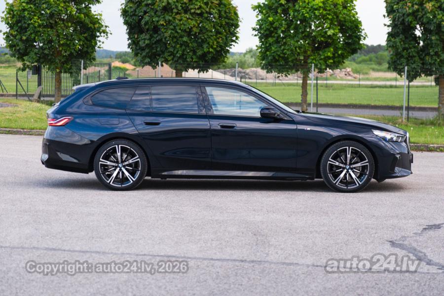 Melns BMW 5 Series 2025 Tartu, ar dzinēja tilpumu 2.00 L un nobraukumu 27 tūkst. km par 62000 €, foto 7 vietnē AUTOMOTO.COM.LV