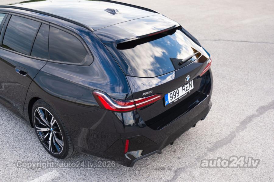 Melns BMW 5 Series 2025 Tartu, ar dzinēja tilpumu 2.00 L un nobraukumu 27 tūkst. km par 62000 €, foto 9 vietnē AUTOMOTO.COM.LV