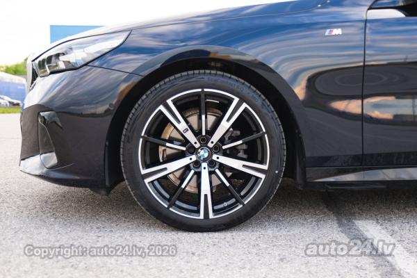 Black BMW 5 Series 2025 in Tartu, with an engine capacity of 2.00 L and mileage of 27 thousand km for 62000 €, photo 9 on AUTOMOTO.COM.LV