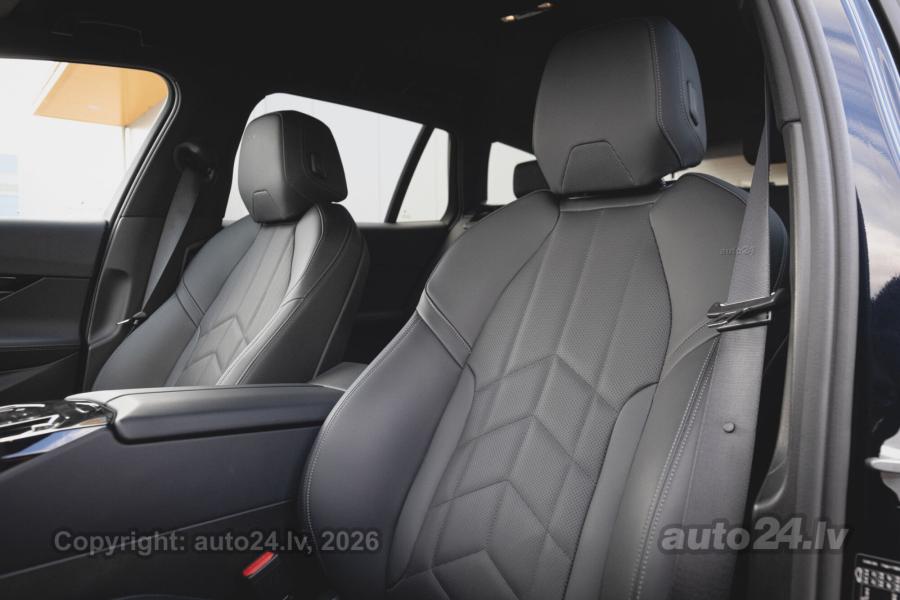 Melns BMW 5 Series 2025 Tartu, ar dzinēja tilpumu 2.00 L un nobraukumu 27 tūkst. km par 62000 €, foto 16 vietnē AUTOMOTO.COM.LV