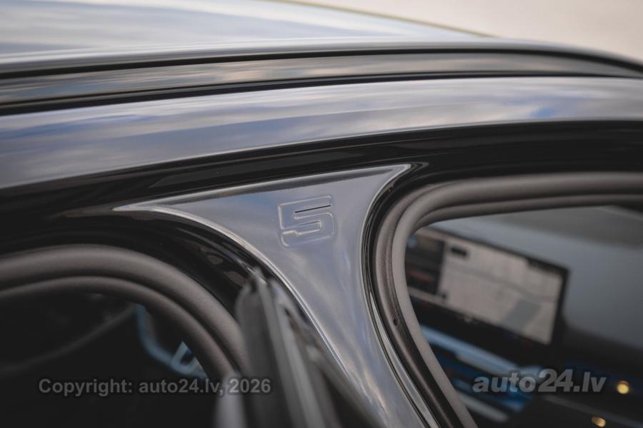 Melns BMW 5 Series 2025 Tartu, ar dzinēja tilpumu 2.00 L un nobraukumu 27 tūkst. km par 62000 €, foto 31 vietnē AUTOMOTO.COM.LV