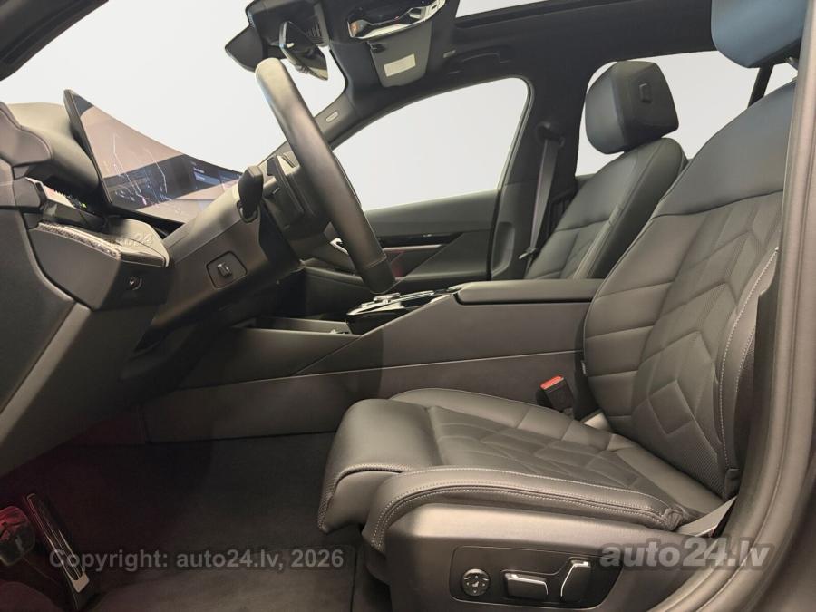 Melns BMW 5 Series 2025 Tallina, ar dzinēja tilpumu 3.00 L un nobraukumu 19 tūkst. km par 74400 €, foto 6 vietnē AUTOMOTO.COM.LV