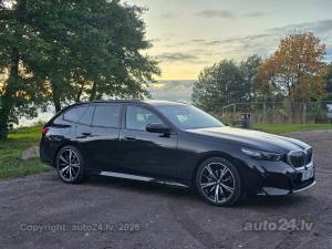 BMW 5 Series 2026 Tallina vietnÄ Melns BMW 5 Series 2026 Tallina, ar dzinÄja tilpumu 3.00 L un nobraukumu 28 tÅ«kst. km par 75990 ā¬, foto 1 vietnÄ AUTOMOTO.COM.LV