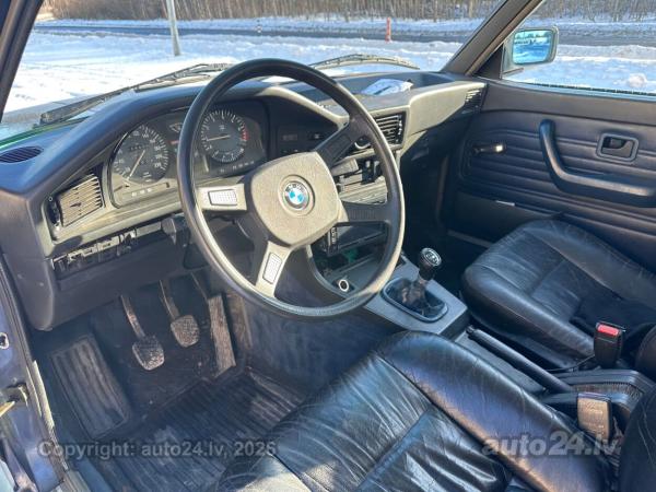 Синий БМВ 5 Серия 1984 в Таллин, объемом двигателя 2.00 л и пробегом 350 тыс. км за 5300 €, фото 11 на AUTOMOTO.COM.LV