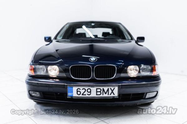 Zils BMW 5 Series 1998 Tallina, ar dzinēja tilpumu 2.50 L un nobraukumu 174 tūkst. km par 3499 €, foto 2 vietnē AUTOMOTO.COM.LV