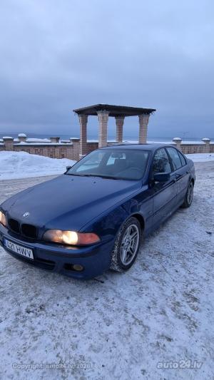Zils BMW 5 Series 2000 Tallina, ar dzinēja tilpumu 2.50 L un nobraukumu 220 tūkst. km par 7500 €, foto 3 vietnē AUTOMOTO.COM.LV