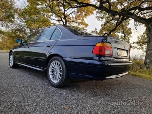Zils BMW 5 Series 2001 Pērnava, ar dzinēja tilpumu 2.90 L un nobraukumu 251 tūkst. km par 4000 €, foto 4 vietnē AUTOMOTO.COM.LV