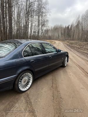 Blue BMW 5 Series 2003 in Tallinn, with an engine capacity of 2.50 L and mileage of 287 thousand km for 6000 €, photo 5 on AUTOMOTO.COM.LV