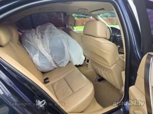 Zils BMW 5 Series 2004 Tallina, ar dzinēja tilpumu 3.00 L un nobraukumu 440 tūkst. km par 3990 €, foto 13 vietnē AUTOMOTO.COM.LV