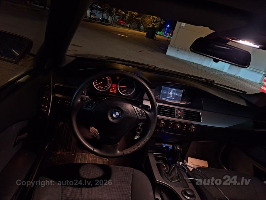 Синий БМВ 5 Серия 2004 в Таллин, объемом двигателя 2.50 л и пробегом 400 тыс. км за 2999 €, фото 4 на AUTOMOTO.COM.LV