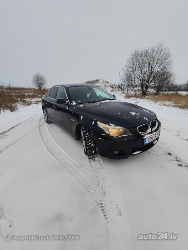 Zils BMW 5 Series 2005 Tallina, ar dzinēja tilpumu 3.00 L un nobraukumu 354 tūkst. km par 2800 €, foto 1 vietnē AUTOMOTO.COM.LV