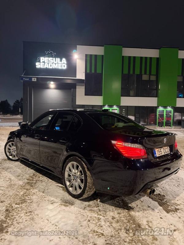 Zils BMW 5 Series 2007 Tallina, ar dzinēja tilpumu 3.00 L un nobraukumu 303 tūkst. km par 10000 €, foto 2 vietnē AUTOMOTO.COM.LV