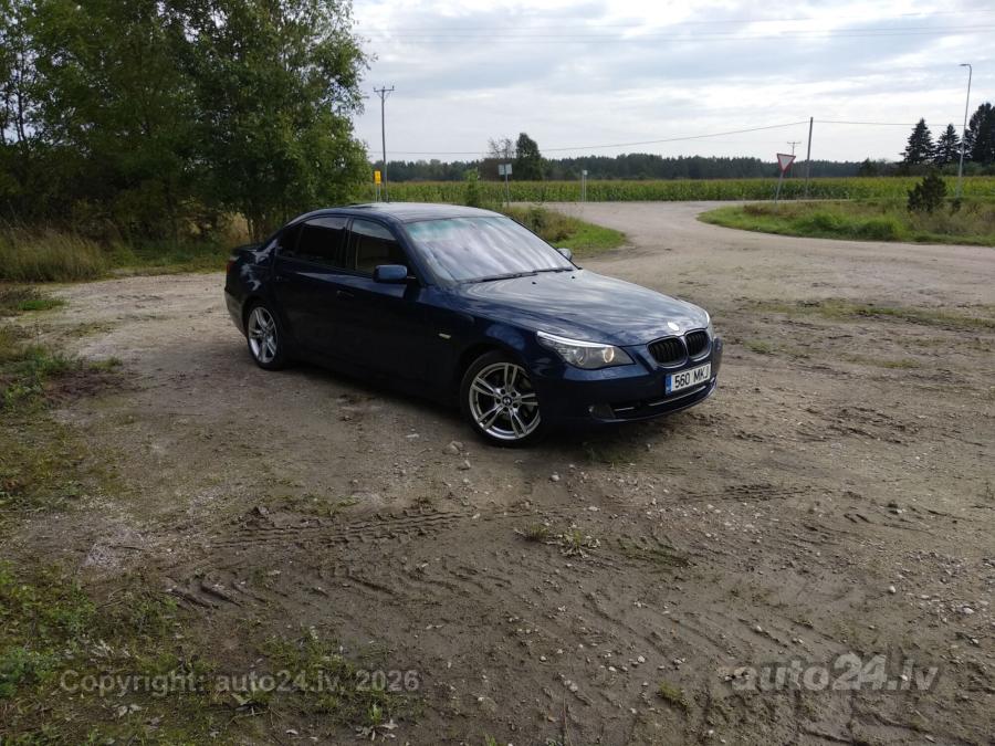 Zils BMW 5 Series 2007 Kuresāre, ar dzinēja tilpumu 3.00 L un nobraukumu 303 tūkst. km par 6900 €, foto 6 vietnē AUTOMOTO.COM.LV