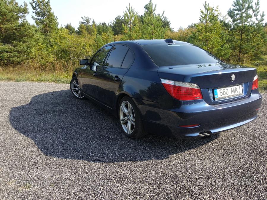 Zils BMW 5 Series 2007 Kuresāre, ar dzinēja tilpumu 3.00 L un nobraukumu 303 tūkst. km par 6900 €, foto 13 vietnē AUTOMOTO.COM.LV