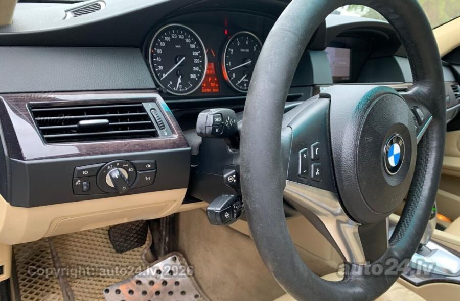 Zils BMW 5 Series 2007 Kuresāre, ar dzinēja tilpumu 3.00 L un nobraukumu 303 tūkst. km par 6900 €, foto 18 vietnē AUTOMOTO.COM.LV